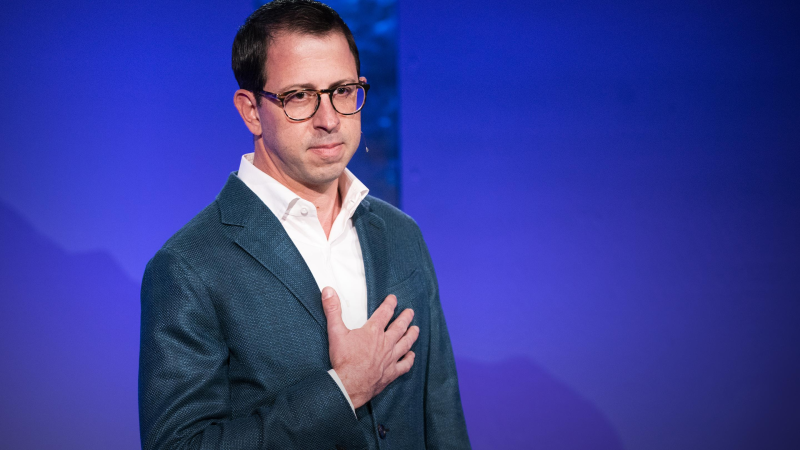 How to spot authoritarianism — and choose democracy | Ian Bassin ...